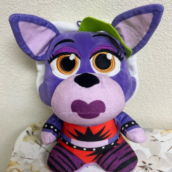 Funko | Toys | Five Nights At Freddys Security Breach Roxanne Wolf ...